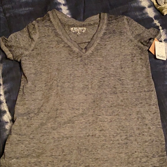 Mudd | Tops | Mudd Road Trip Tee Size Small Silvergrey | Poshmark